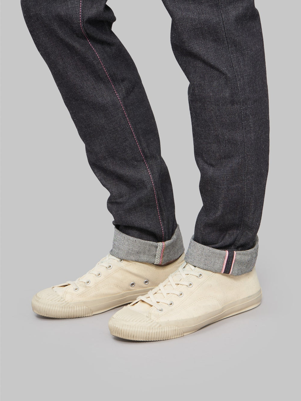 Momotaro 0306-SP Jeans: Slim Tapered Fit, 15.7oz Denim, Iconic Design